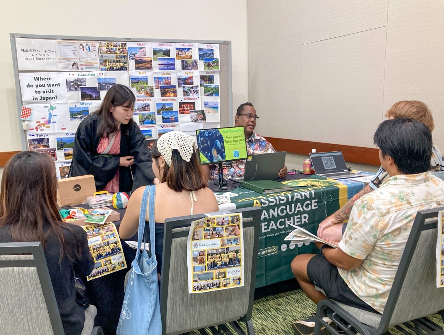 日本とハワイを結ぶ架け橋に！ ハートコーポレイションが「日本就職・留学フェア」に参加しました🌺 | ソシオウェブ（SOCIOWEB）｜ソシオークグループウェブマガジン｜葉隠勇進・明日葉 ...